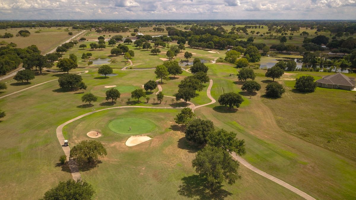 Gallery - Legendary Oaks Golf Course