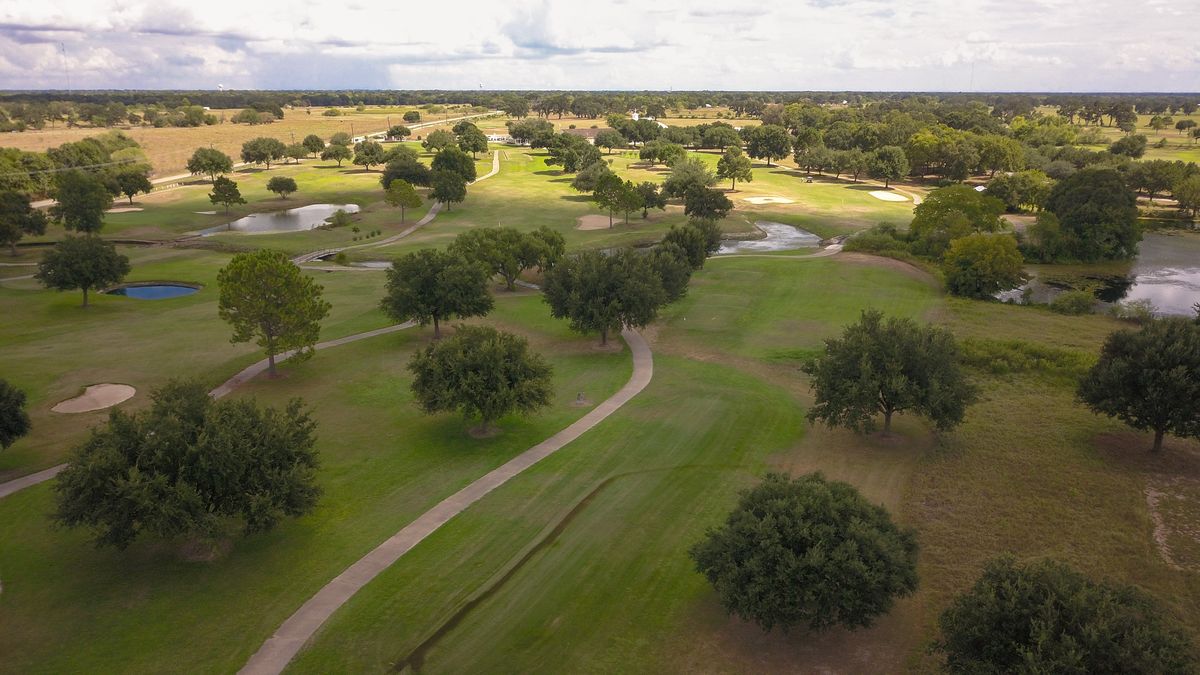 Gallery - Legendary Oaks Golf Course