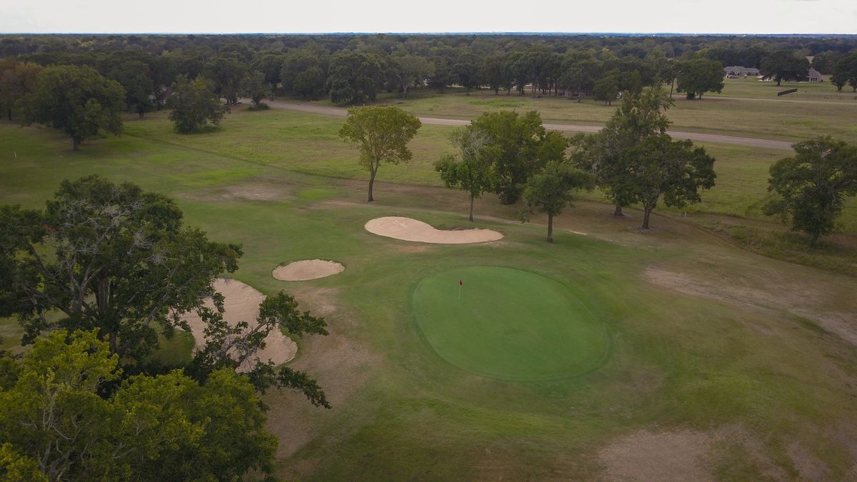 Gallery - Legendary Oaks Golf Course